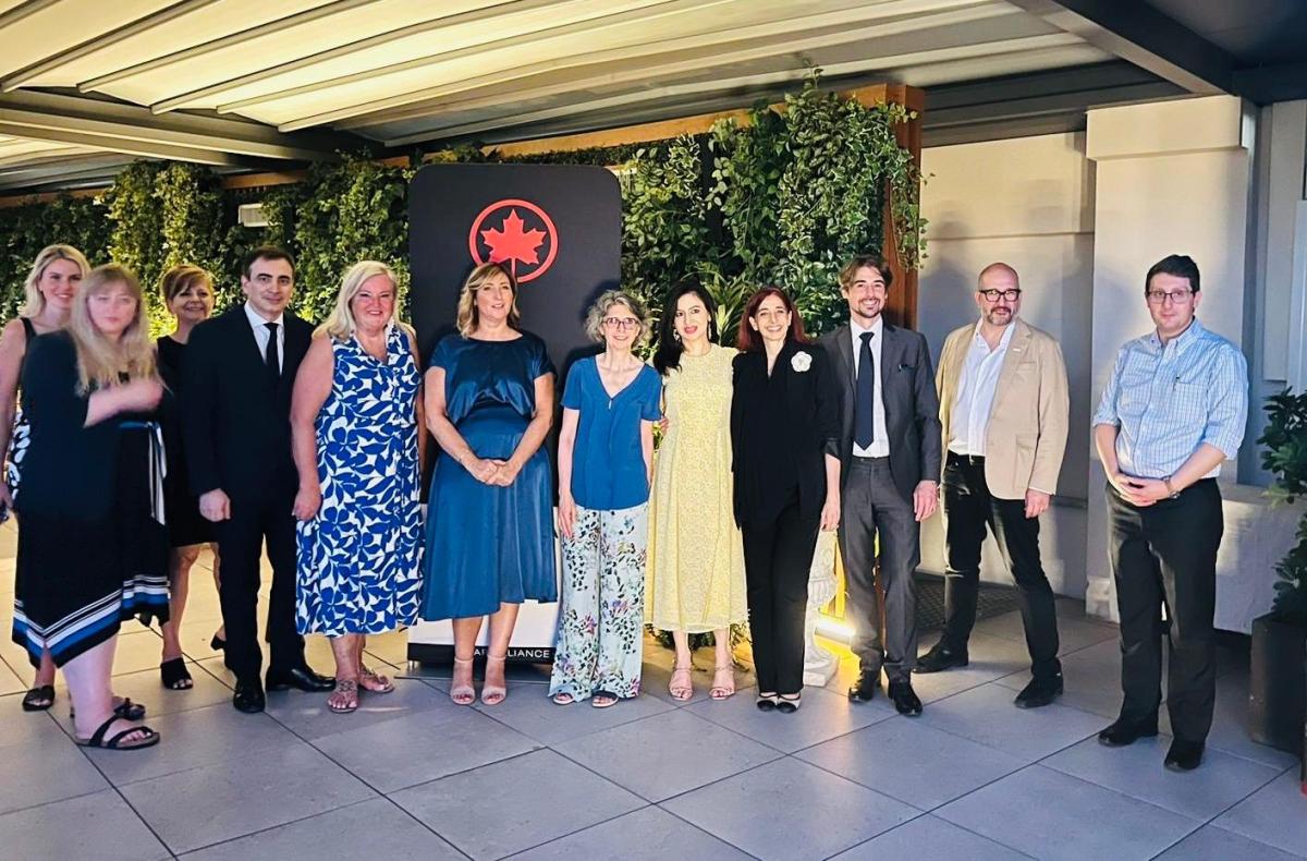 La Senatrice La Marca riceve una delegazione della città canadese di ...